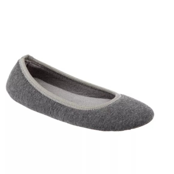isotoner | Shoes | Isotoner Jillian Ballerina 36 Surround Comfort ...